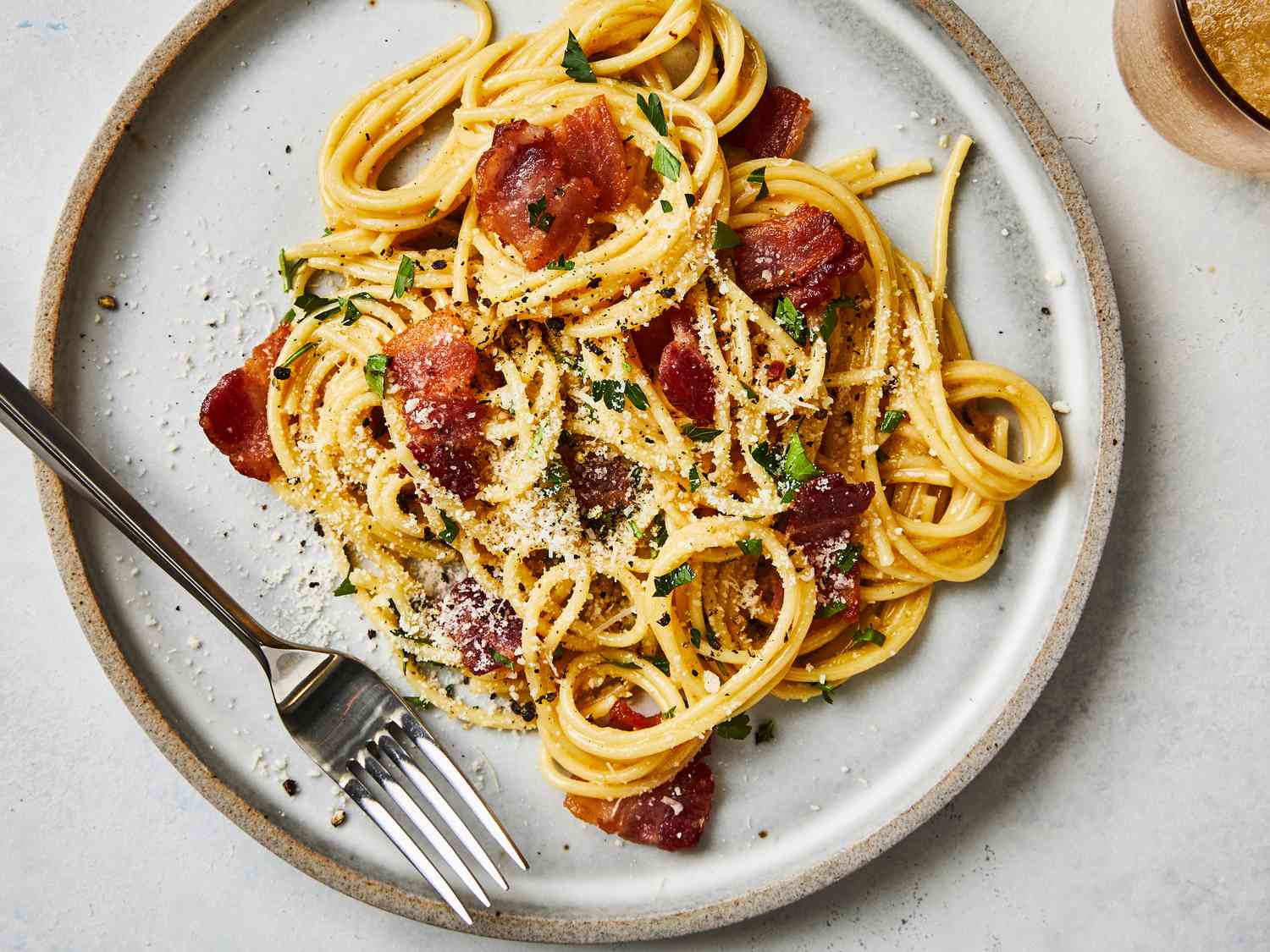 Pasta Carbonara: Kreasi Pasta dengan Saus Krimi